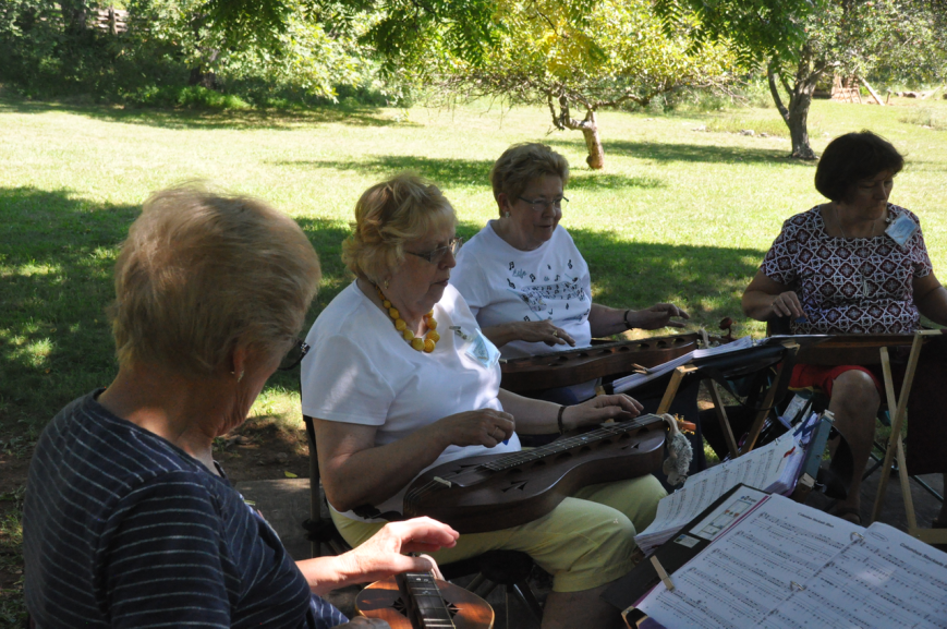 “Songs of the Month” – Blue Ridge Mountain Dulcimer Players Club
